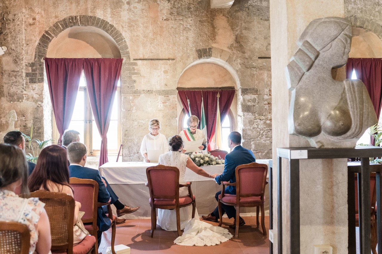 Cerimonia civile in Italia: cosa aspettarsi e come personalizzarla ...